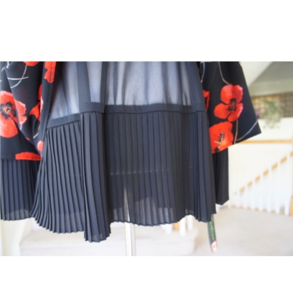 Cartise Canada | Tops | New Cartise Red Floral Print Top Plus Size 6 ...